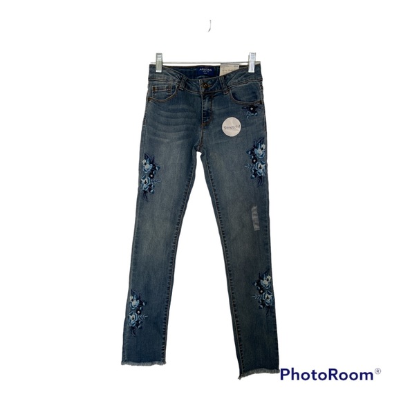 Arizona Jean Company | Bottoms | Girls Embroidered Jeans | Poshmark
